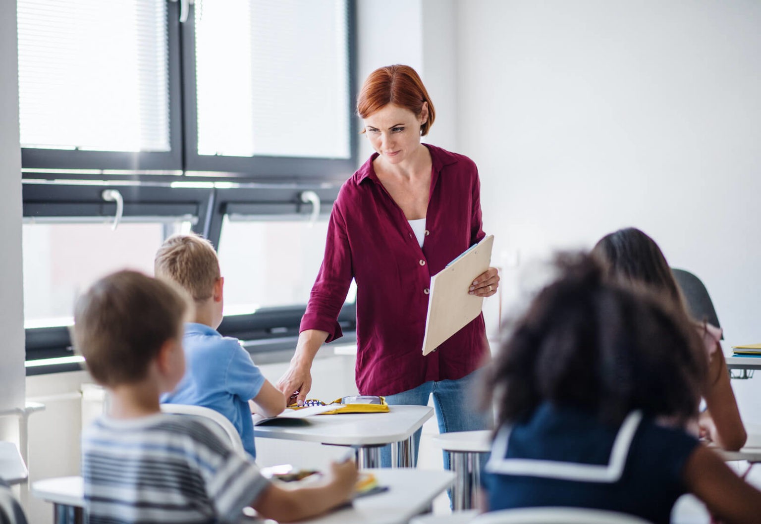 Classroom Management Tips for Proximity Control - TeachHUB