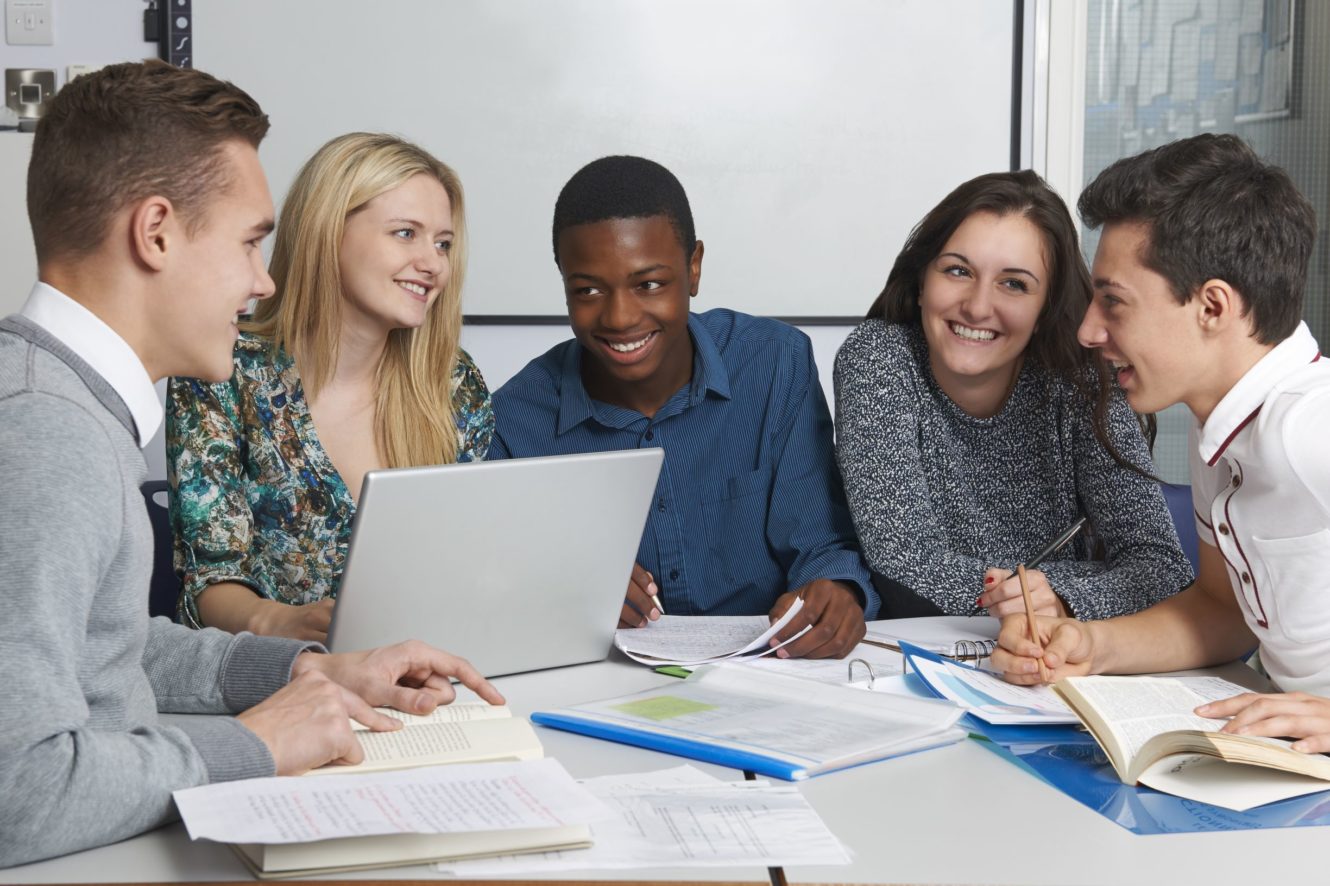 How to Communicate with Generation Z Students - TeachHUB