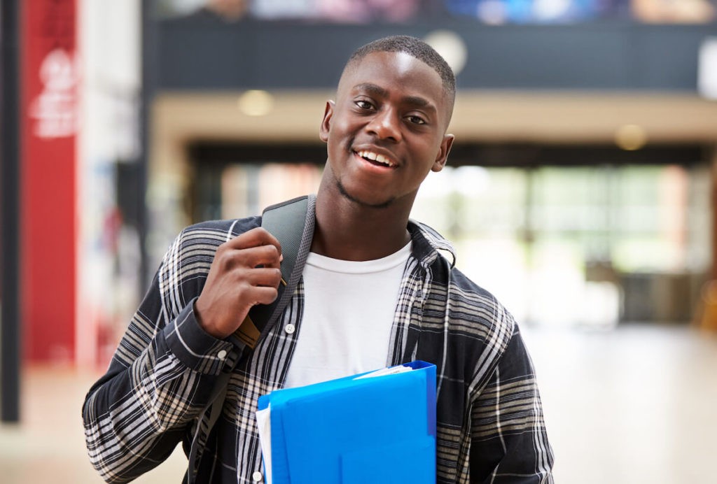Challenges Faced by a First-Generation College Student - TeachHUB