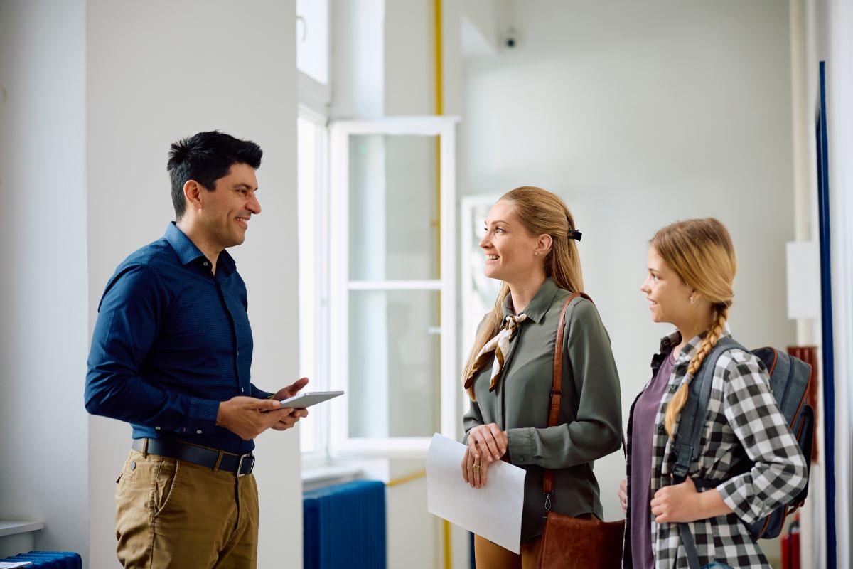 Strategies for Effective Teacher-Parent Communication - TeachHUB